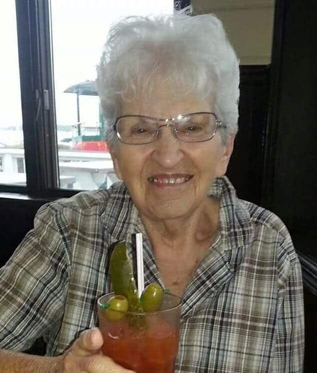 Shirley Shoemaker Obituary - Marengo, IL