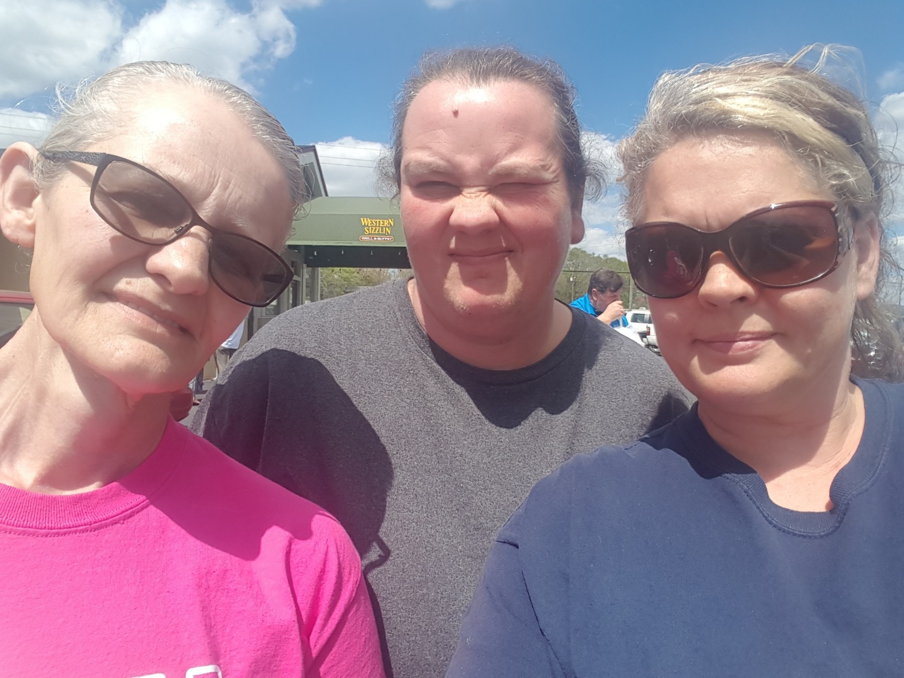 Sabrina Ramey's Instagram, Twitter & Facebook on IDCrawl