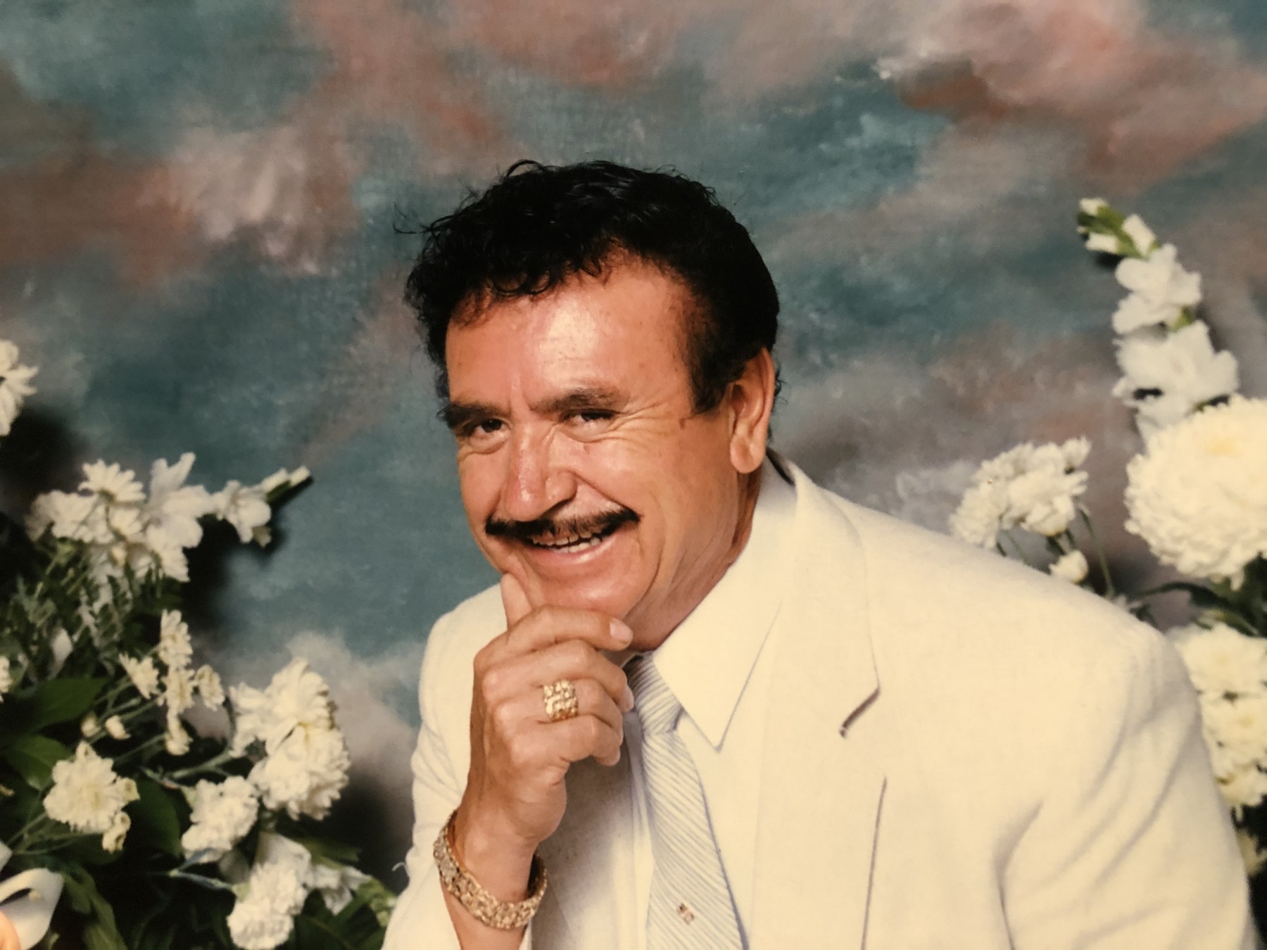 Victor Llamas Obituary - Los Angeles, CA