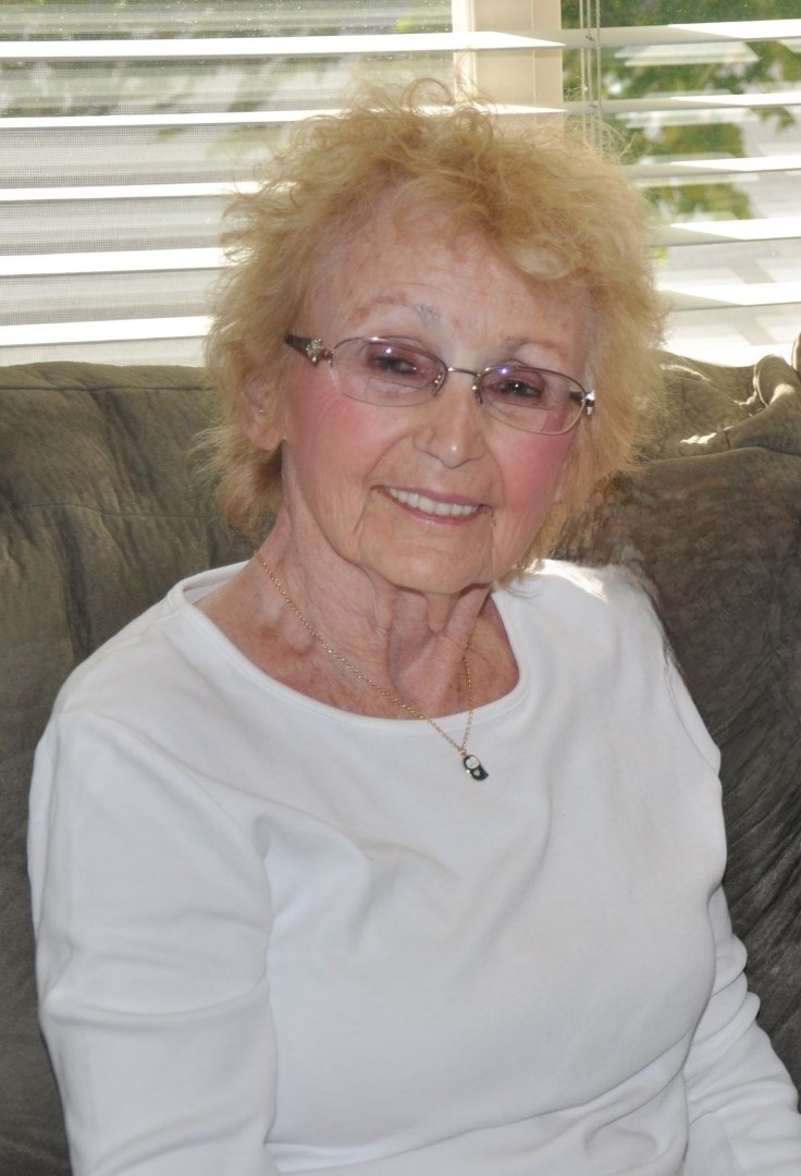 Lorraine Engelhardt Obituary - Arlington Heights, IL