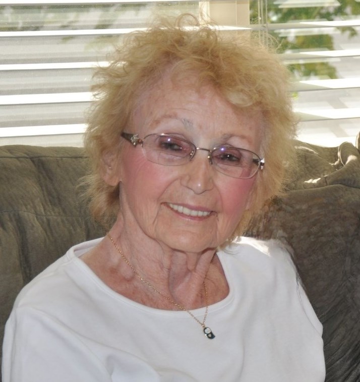 Lorraine Engelhardt Obituary - Arlington Heights, IL