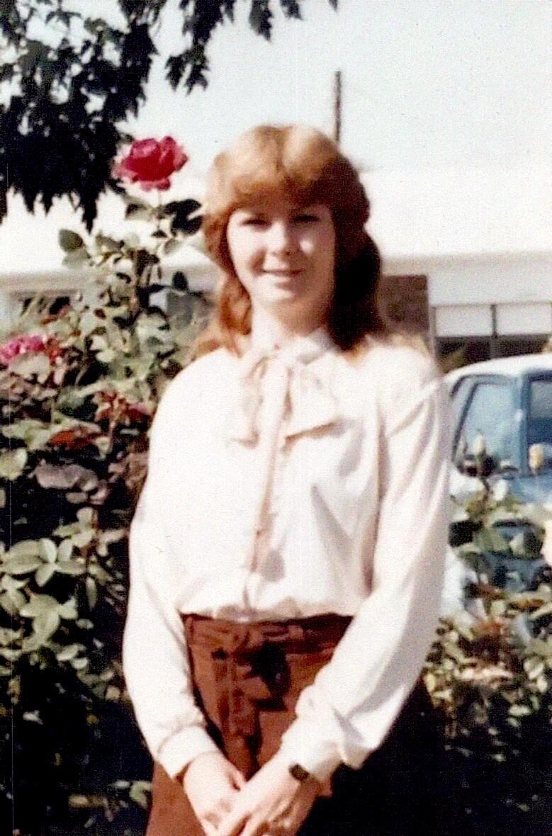 Holly McMannes Obituary - Omaha, NE