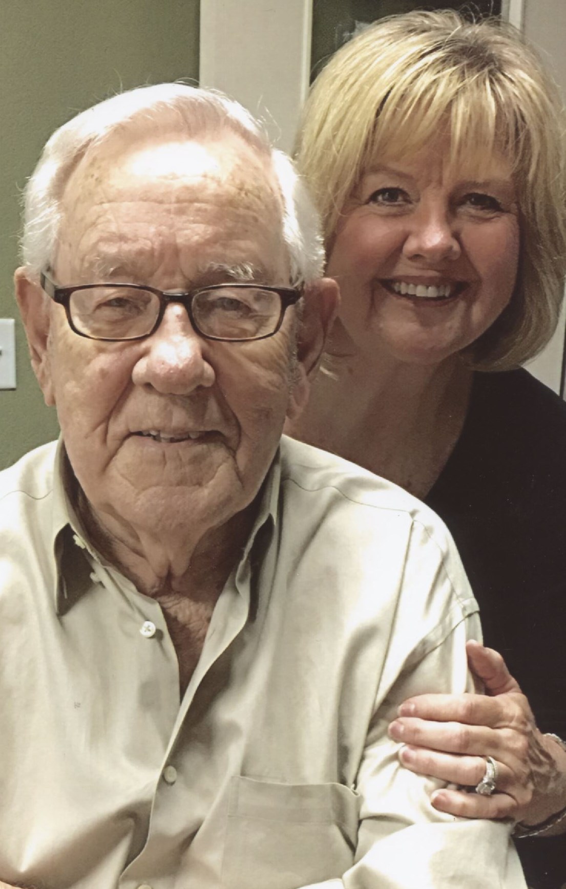 Lisa Maple's Instagram, Twitter & Facebook on IDCrawl