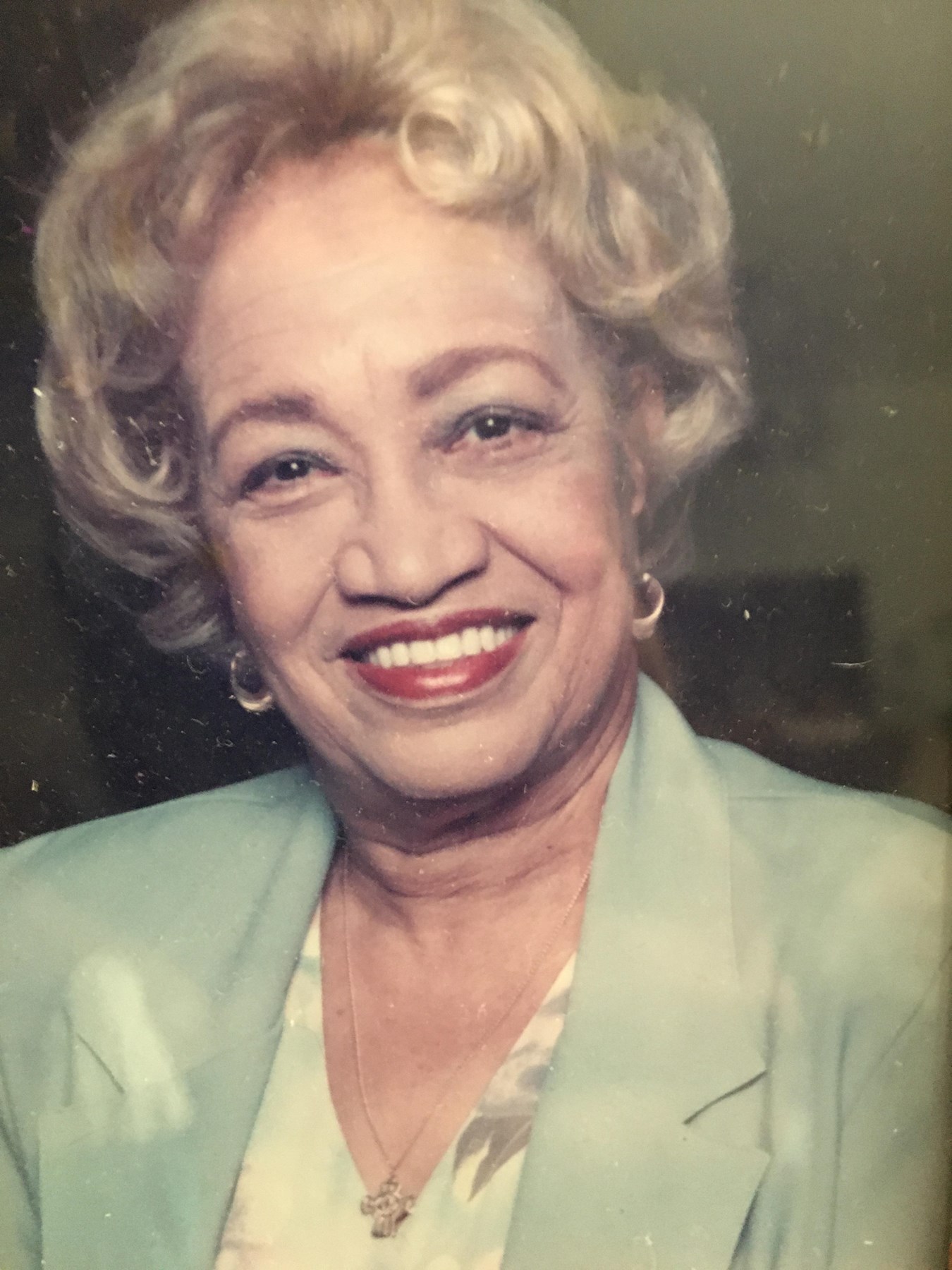 Lois C. Lawrence Obituary - Metairie, LA