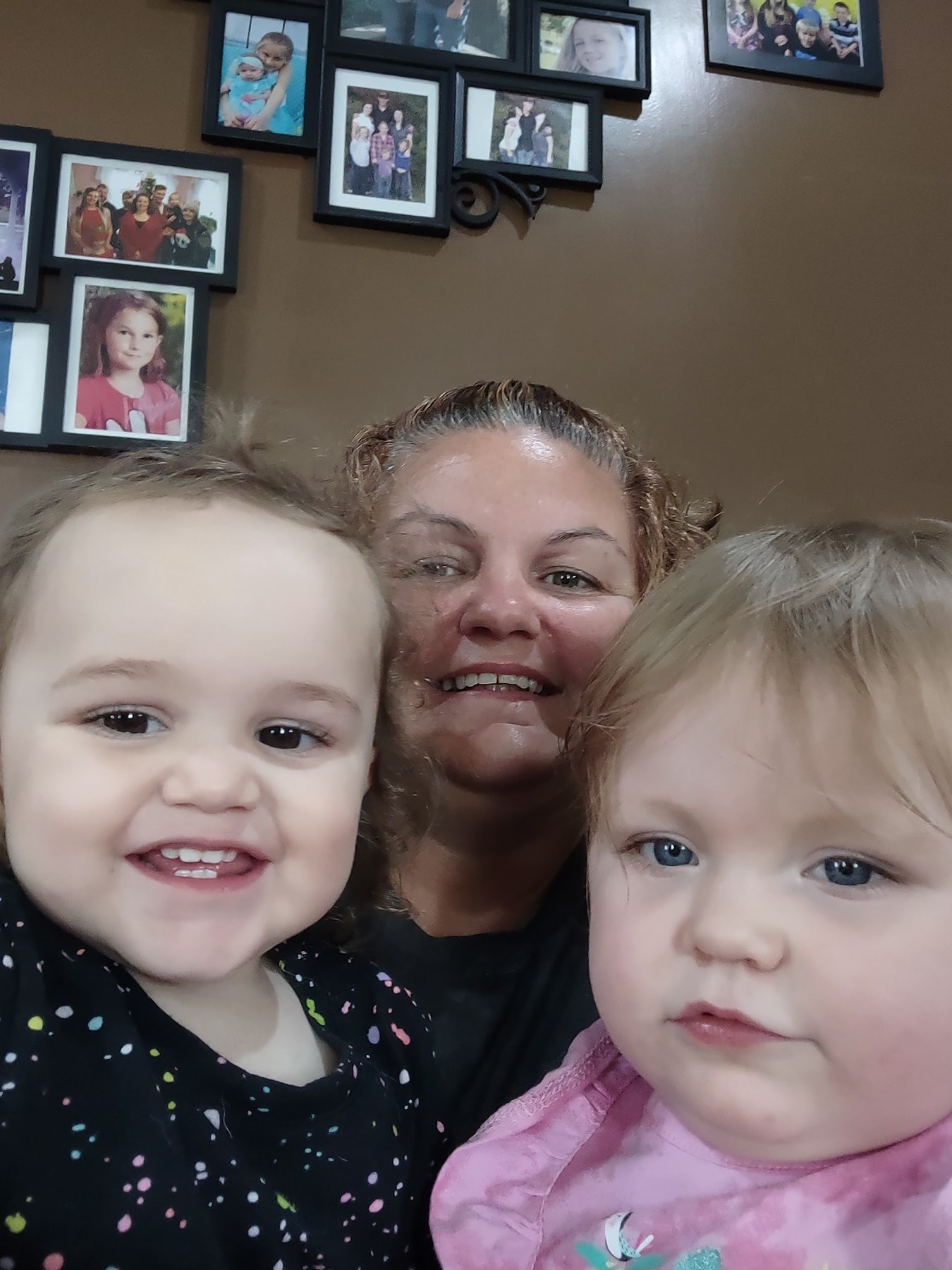 Violet Meyer's Instagram, Twitter & Facebook on IDCrawl