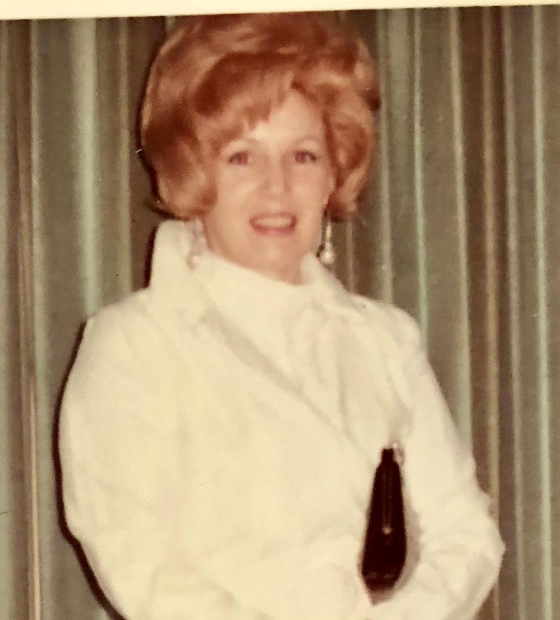 Laura Peters Obituario - St. Louis, MO