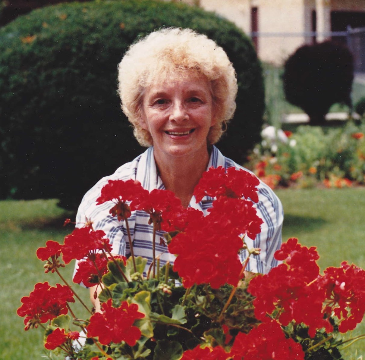 Dorothy England Obituary - Hamilton, ON